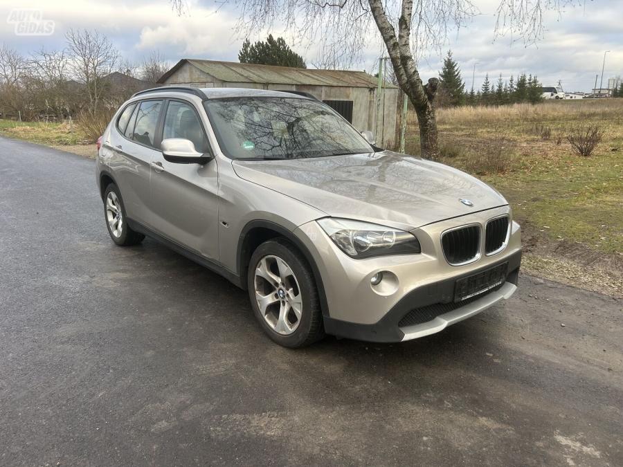 BMW X1 2010 in Kaunas, with an engine capacity of 2.00 L and mileage of 302 thousand km for 3500 €, photo 1 on AUTOMOTO.COM.LV