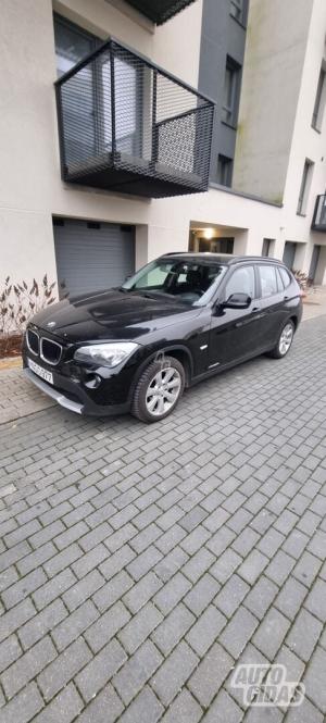 BMW X1 2010 Viļņa, ar dzinēja tilpumu 2.00 L un nobraukumu 340 tūkst. km par 4400 €, foto  vietnē AUTOMOTO.COM.LV