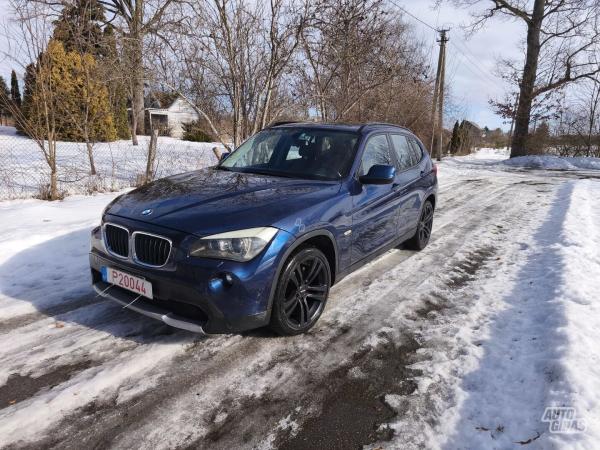 BMW X1 2010 in Jurbarkas, with an engine capacity of 2.00 L and mileage of 281 thousand km for 4550 €, photo 1 on AUTOMOTO.COM.LV