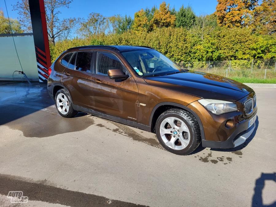 BMW X1 2010 Šauļi, ar dzinēja tilpumu 2.00 L un nobraukumu 309 tūkst. km par 4650 €, foto 1 vietnē AUTOMOTO.COM.LV
