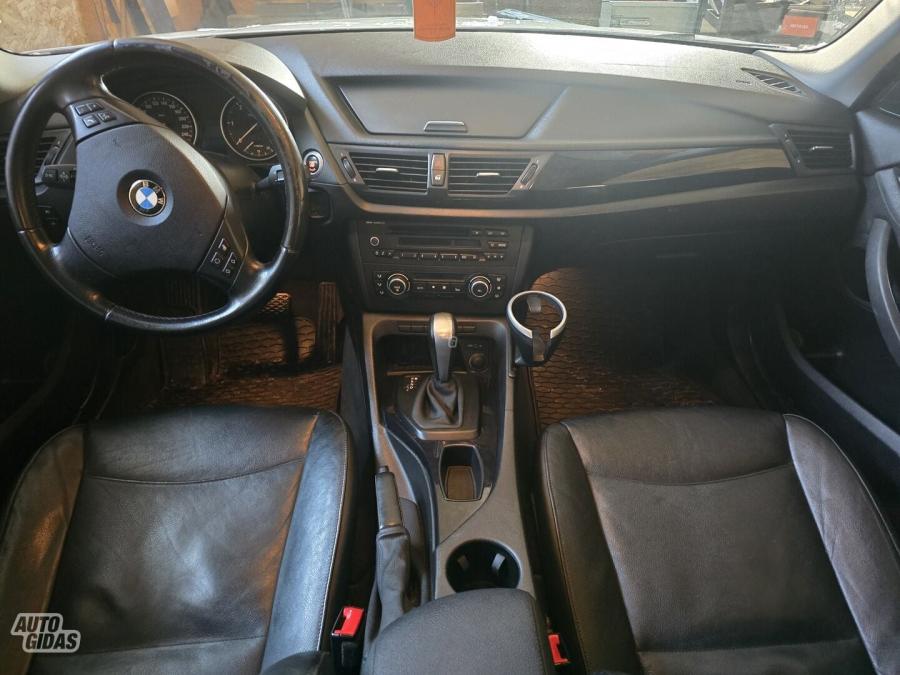 BMW X1 2011 Vilkaviškis, ar dzinēja tilpumu 2.00 L un nobraukumu 262 tūkst. km par 9200 €, foto 7 vietnē AUTOMOTO.COM.LV