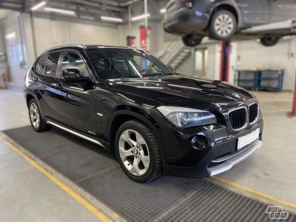 BMW X1 2011 in Marijampole, with an engine capacity of 2.00 L and mileage of 266 thousand km for 5700 €, photo 4 on AUTOMOTO.COM.LV