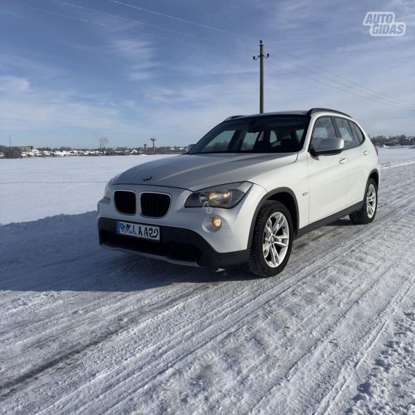 BMW X1 2011 in Sakiai, with an engine capacity of 2.00 L and mileage of 270 thousand km for 7000 €, photo 1 on AUTOMOTO.COM.LV