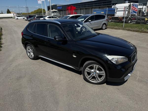 BMW X1 2011 in Siauliai, with an engine capacity of 2.00 L and mileage of 261 thousand km for 6300 €, photo 4 on AUTOMOTO.COM.LV