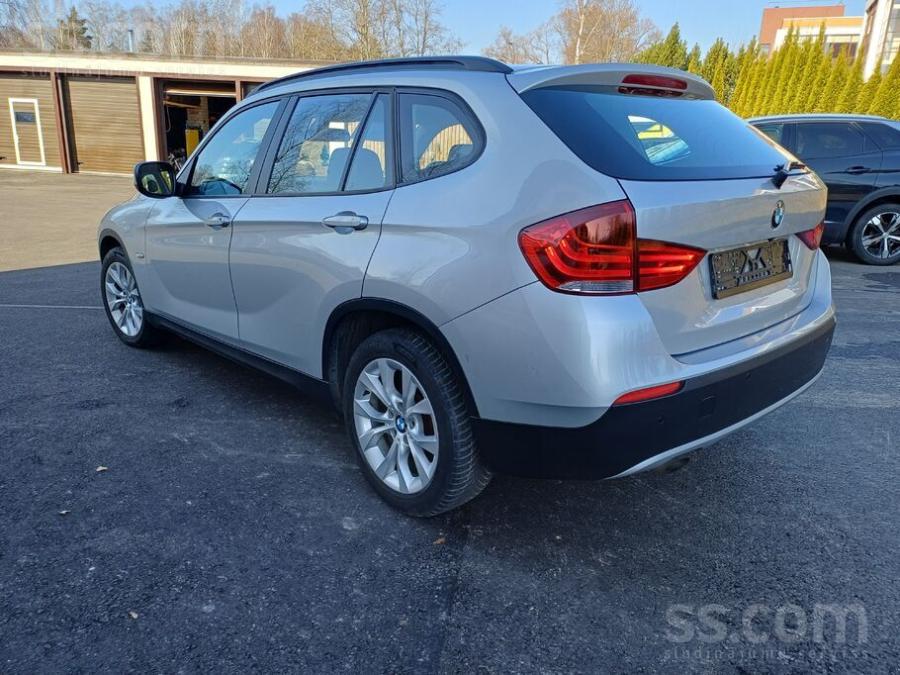 BMW X1 2011 in Valmiera, with an engine capacity of 2.00 L and mileage of 199 thousand km for 7250 €, photo 7 on AUTOMOTO.COM.LV