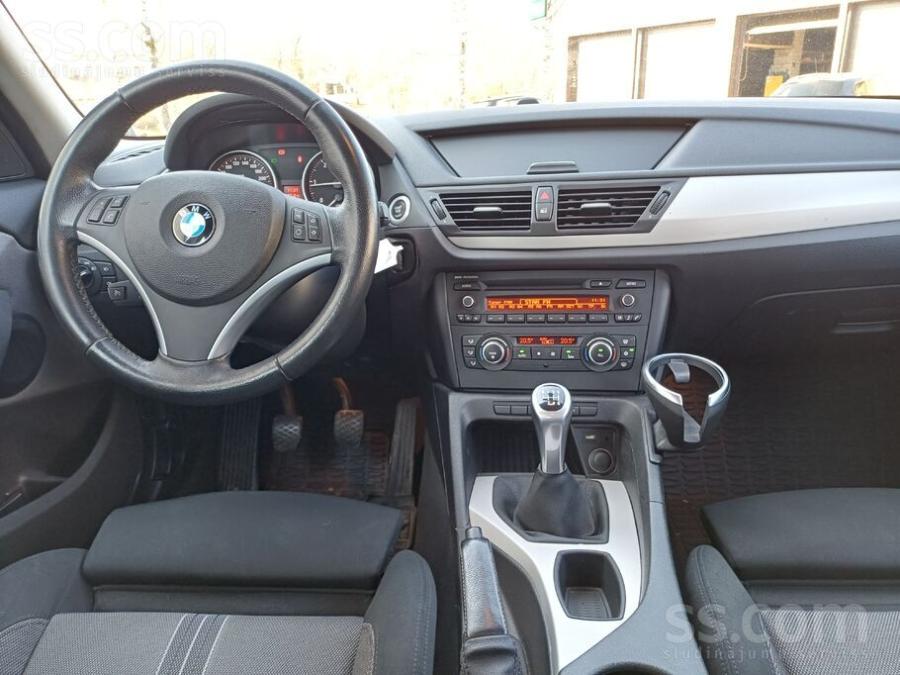 BMW X1 2011 in Valmiera, with an engine capacity of 2.00 L and mileage of 199 thousand km for 7250 €, photo 12 on AUTOMOTO.COM.LV