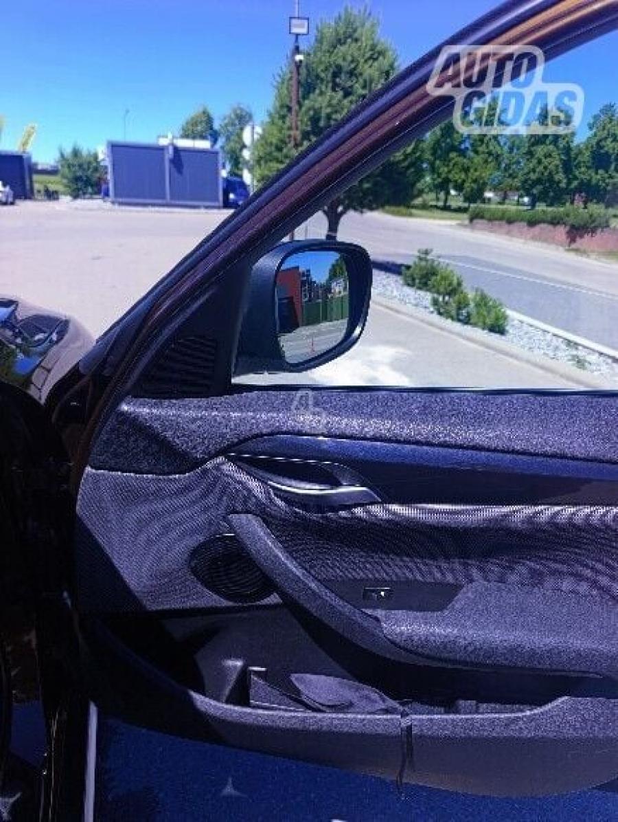 BMW X1 2011 in Kaunas, with an engine capacity of 2.00 L and mileage of 366 thousand km for 7500 €, photo 13 on AUTOMOTO.COM.LV
