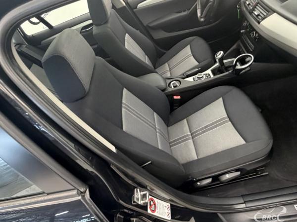 BMW X1 2011 in Vilnius, with an engine capacity of 2.00 L and mileage of 138 thousand km for 5900 €, photo 6 on AUTOMOTO.COM.LV