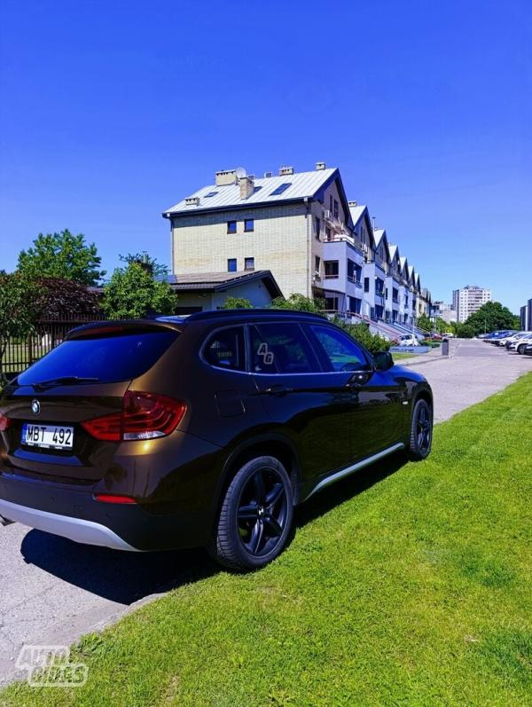 BMW X1 2011 Kauņa vietnē BMW X1 2011 Kauņa, ar dzinēja tilpumu 2.00 L un nobraukumu 377 tūkst. km par 7000 €, foto 4 vietnē AUTOMOTO.COM.LV