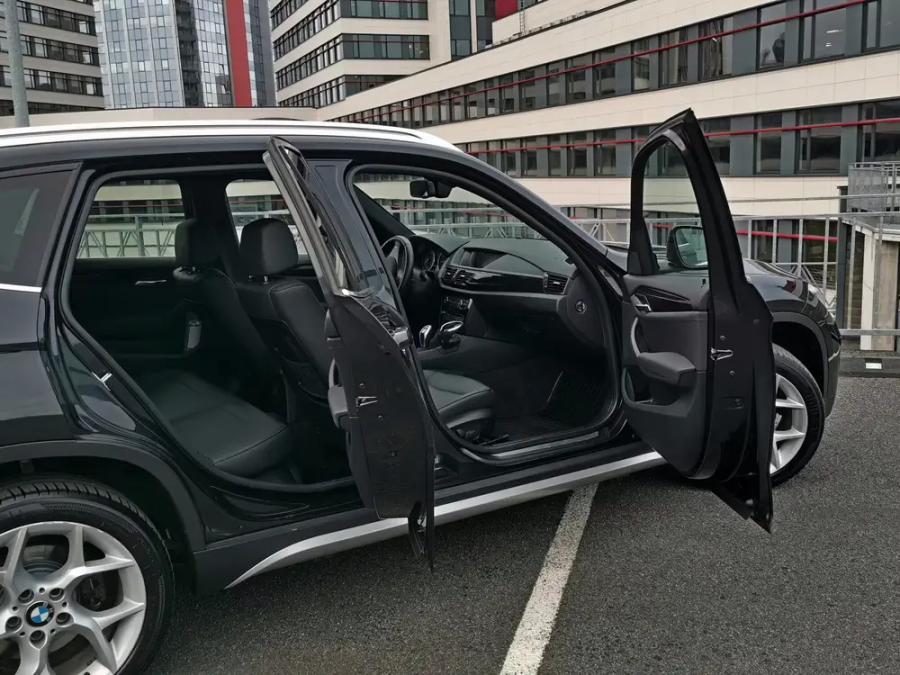 BMW X1 2012 in Riga, with an engine capacity of 2.00 L and mileage of 178 thousand km for 11690 €, photo 9 on AUTOMOTO.COM.LV