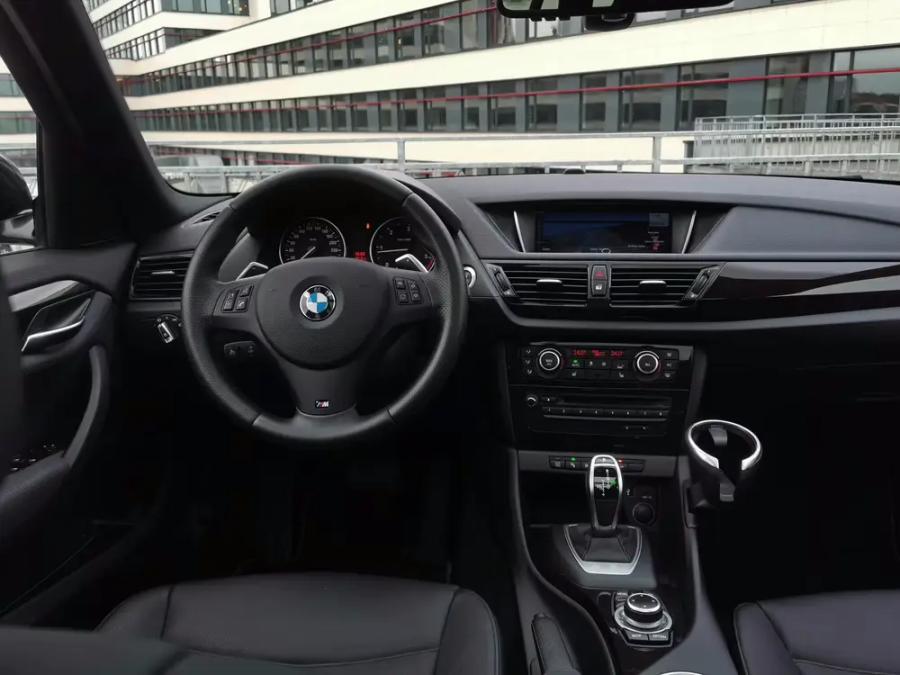 BMW X1 2012 in Riga, with an engine capacity of 2.00 L and mileage of 178 thousand km for 11690 €, photo 14 on AUTOMOTO.COM.LV
