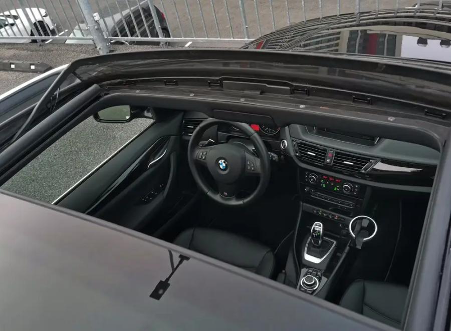 BMW X1 2012 in Riga, with an engine capacity of 2.00 L and mileage of 178 thousand km for 11690 €, photo 21 on AUTOMOTO.COM.LV