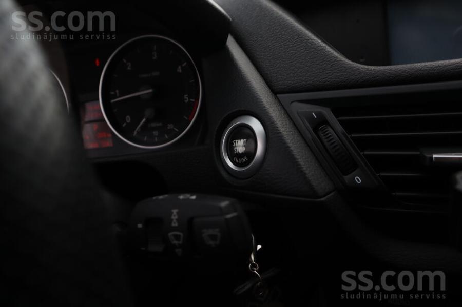 BMW X1 2012 in Riga, with an engine capacity of 2.00 L and mileage of 272 thousand km for 8990 €, photo 28 on AUTOMOTO.COM.LV