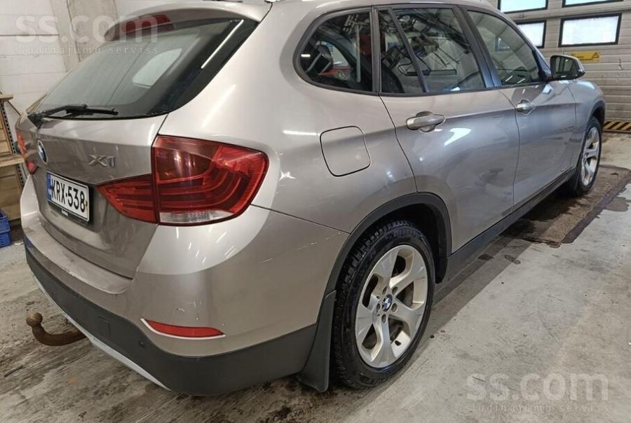 BMW X1 2013 in Riga, with an engine capacity of 2.00 L and mileage of 0 thousand km for 3000 €, photo 4 on AUTOMOTO.COM.LV