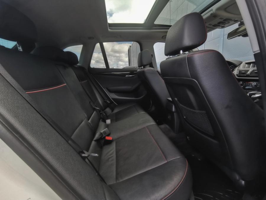 BMW X1 2013 in Riga, with an engine capacity of 2.00 L and mileage of 243 thousand km for 10990 €, photo 3 on AUTOMOTO.COM.LV
