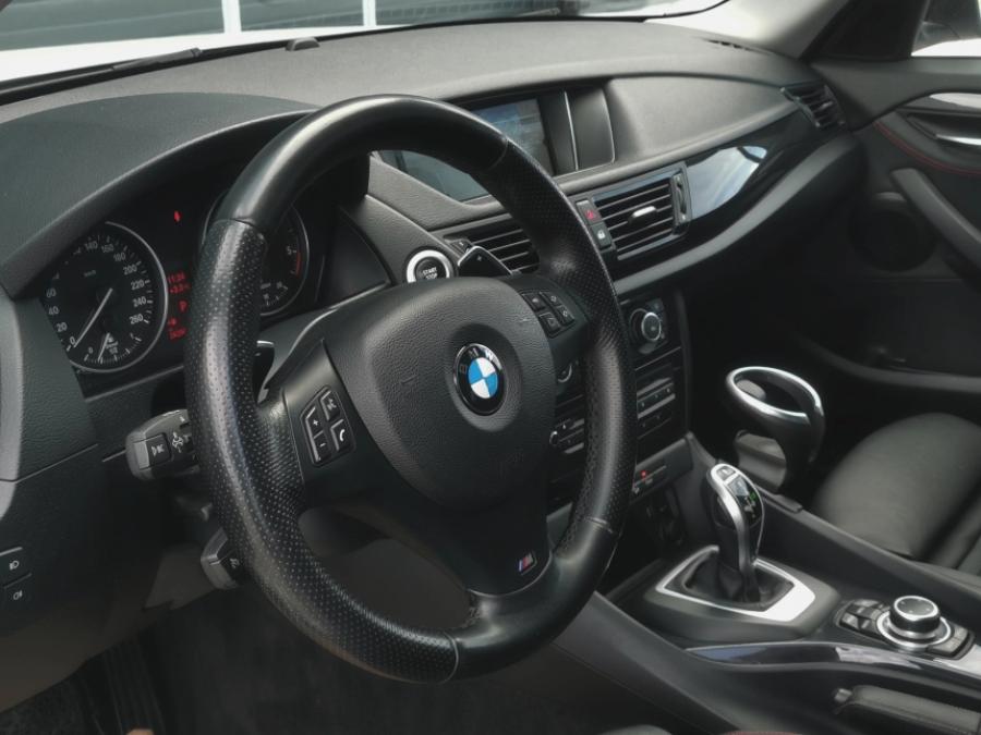 BMW X1 2013 in Riga, with an engine capacity of 2.00 L and mileage of 243 thousand km for 10990 €, photo 7 on AUTOMOTO.COM.LV