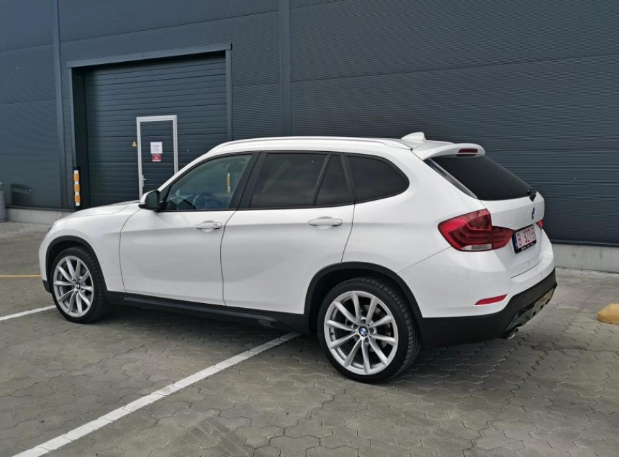BMW X1 2013 in Riga, with an engine capacity of 2.00 L and mileage of 243 thousand km for 10990 €, photo 12 on AUTOMOTO.COM.LV