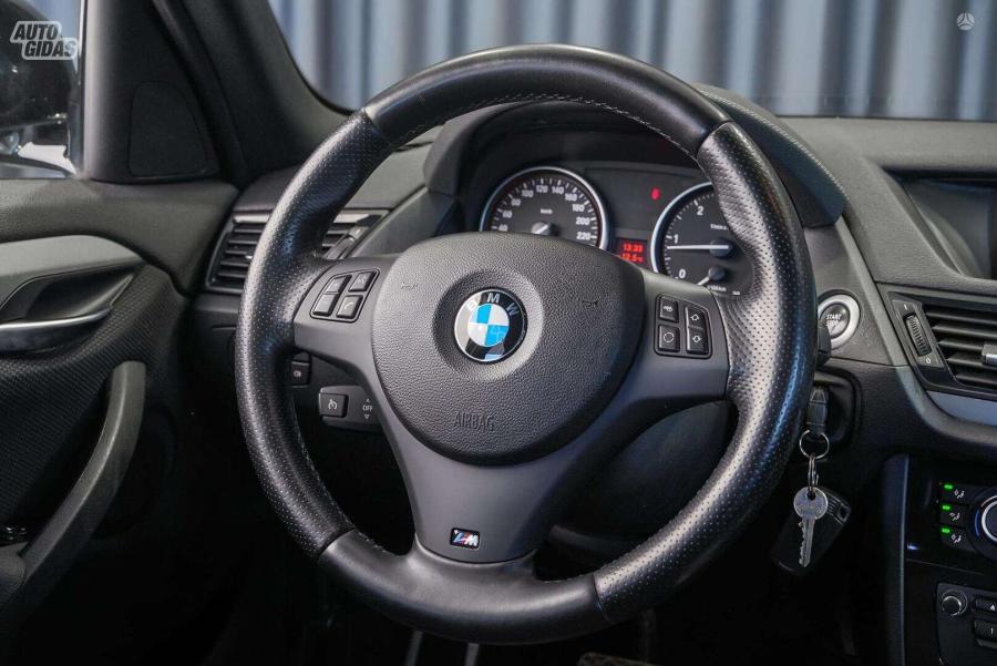 BMW X1 2014 in Marijampole, with an engine capacity of 2.00 L and mileage of 157 thousand km for 10450 €, photo 18 on AUTOMOTO.COM.LV