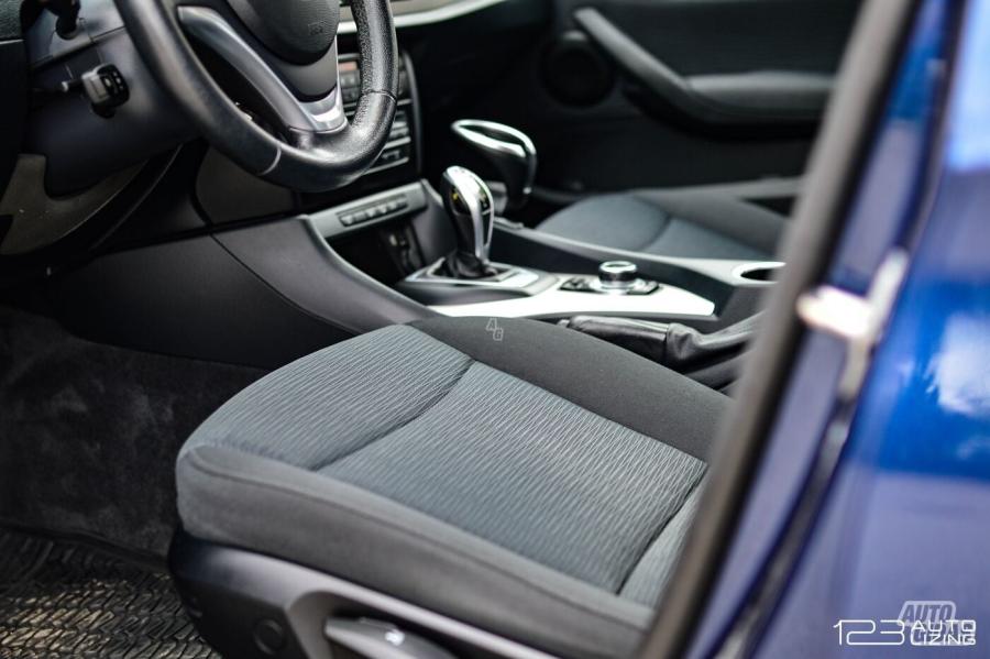 BMW X1 2014 in Kretinga, with an engine capacity of 2.00 L and mileage of 210 thousand km for 8999 €, photo 14 on AUTOMOTO.COM.LV