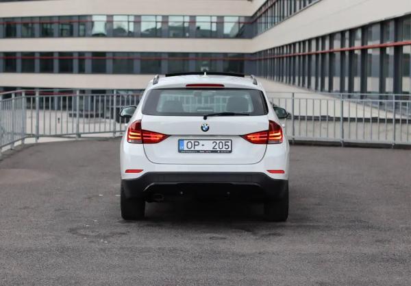 BMW X1 2014 in Riga, with an engine capacity of 2.00 L and mileage of 181 thousand km for 9980 €, photo 5 on AUTOMOTO.COM.LV