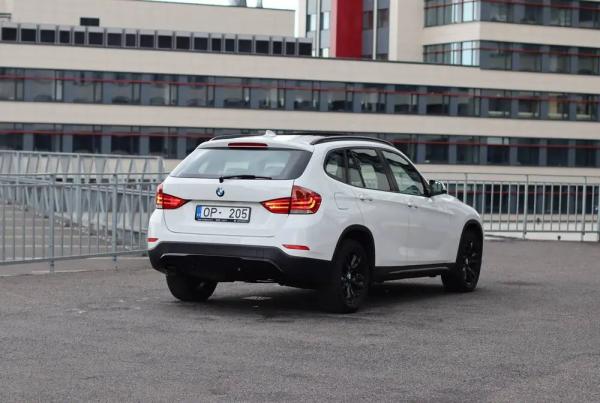 BMW X1 2014 in Riga, with an engine capacity of 2.00 L and mileage of 181 thousand km for 9980 €, photo 6 on AUTOMOTO.COM.LV