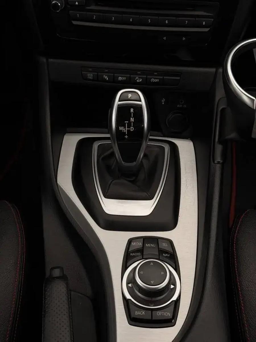 BMW X1 2014 in Riga, with an engine capacity of 2.00 L and mileage of 181 thousand km for 9980 €, photo 14 on AUTOMOTO.COM.LV