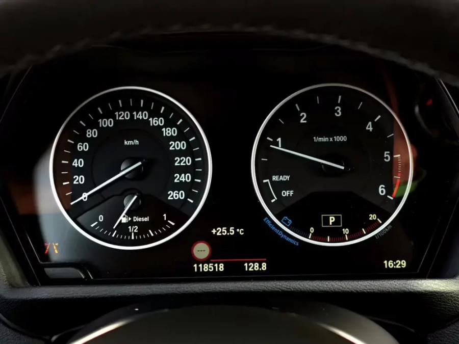 BMW X1 2015 in Riga, with an engine capacity of 2.00 L and mileage of 119 thousand km for 17450 €, photo 15 on AUTOMOTO.COM.LV