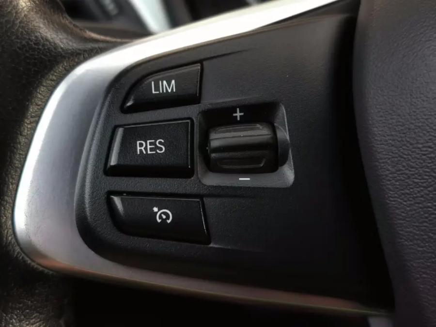 BMW X1 2015 in Riga, with an engine capacity of 2.00 L and mileage of 119 thousand km for 17450 €, photo 20 on AUTOMOTO.COM.LV