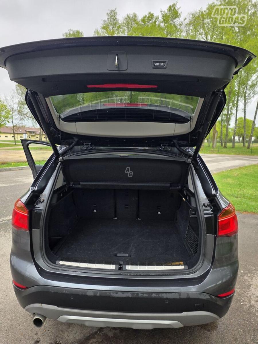 BMW X1 2016 in Taurage, with an engine capacity of 2.00 L and mileage of 196 thousand km for 12999 €, photo 9 on AUTOMOTO.COM.LV