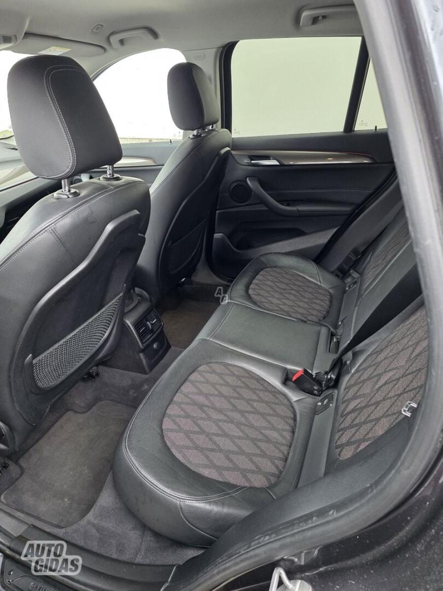 BMW X1 2016 in Taurage, with an engine capacity of 2.00 L and mileage of 196 thousand km for 12999 €, photo 12 on AUTOMOTO.COM.LV