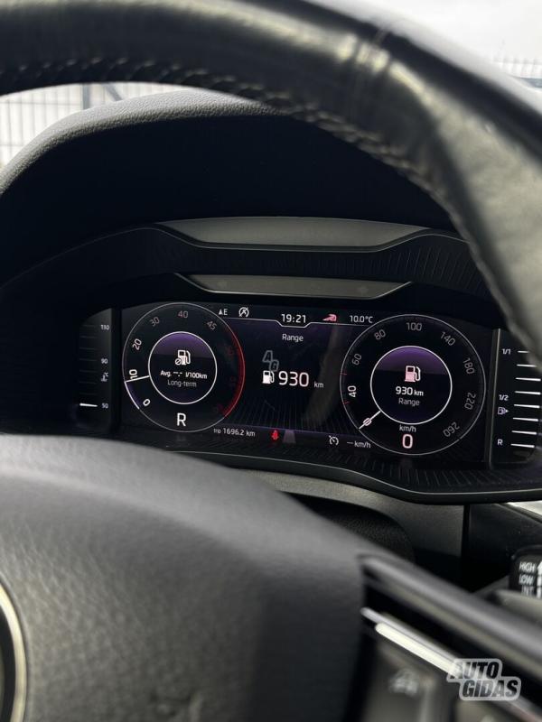 BMW X1 2016 in Klaipeda, with an engine capacity of 2.00 L and mileage of 141 thousand km for 13300 €, photo 6 on AUTOMOTO.COM.LV