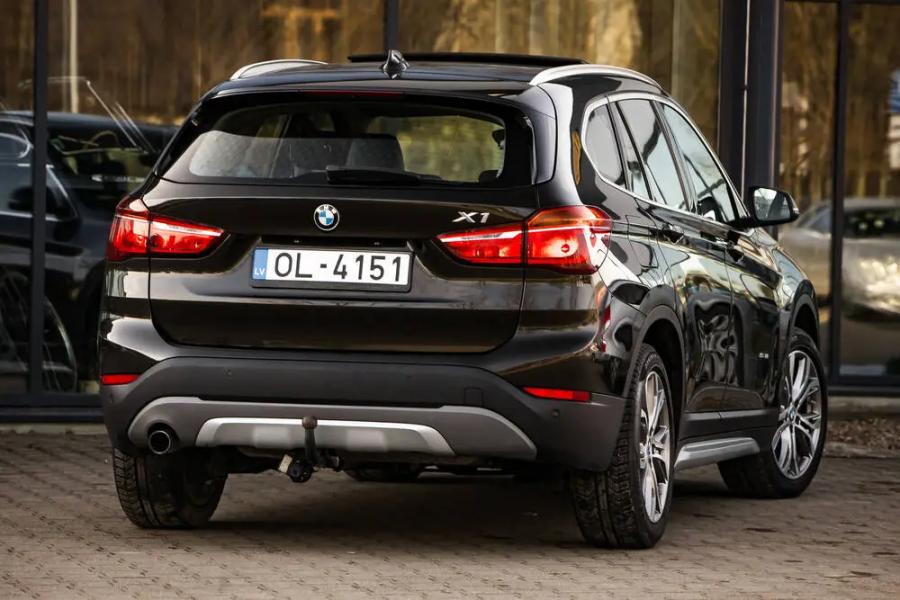 BMW X1 2016 in Jelgava, with an engine capacity of 1.50 L and mileage of 173 thousand km for 11990 €, photo 3 on AUTOMOTO.COM.LV