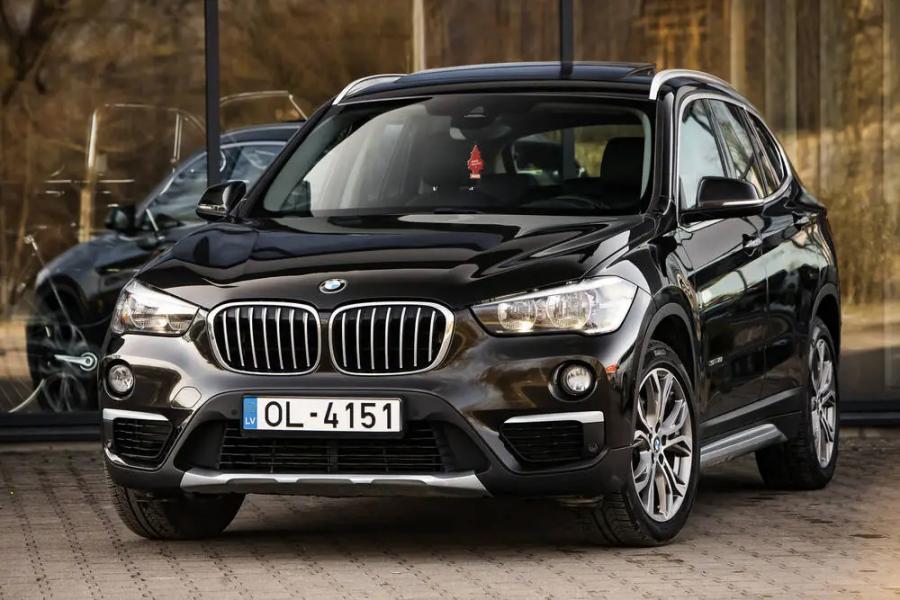 BMW X1 2016 in Jelgava, with an engine capacity of 1.50 L and mileage of 173 thousand km for 11990 €, photo 8 on AUTOMOTO.COM.LV