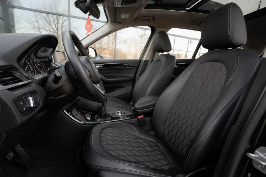 BMW X1 2016 in Jelgava, with an engine capacity of 1.50 L and mileage of 173 thousand km for 11990 €, photo 13 on AUTOMOTO.COM.LV