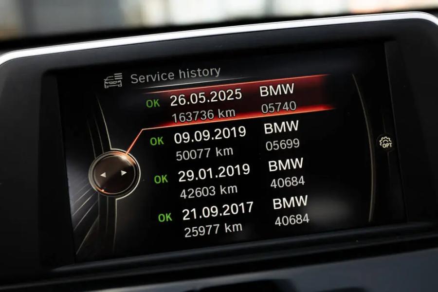 BMW X1 2016 in Jelgava, with an engine capacity of 1.50 L and mileage of 173 thousand km for 11990 €, photo 34 on AUTOMOTO.COM.LV