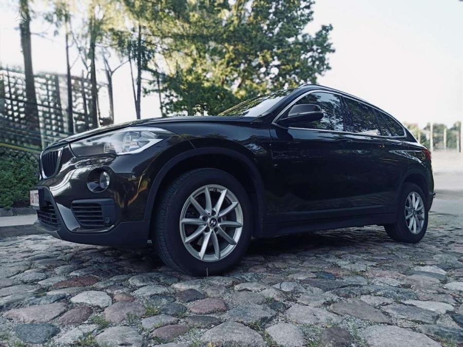 BMW X1 2017 in Utena, with an engine capacity of 2.00 L and mileage of 288 thousand km for 14450 €, photo 18 on AUTOMOTO.COM.LV