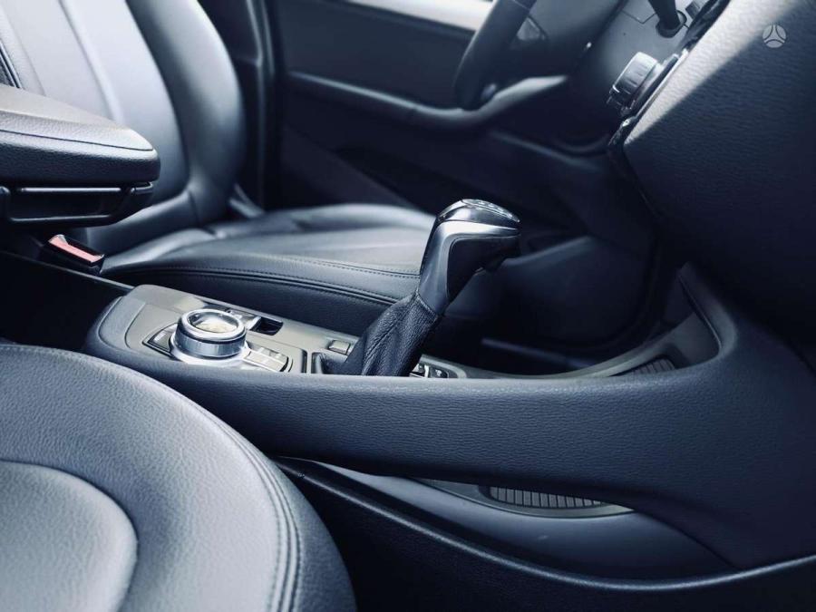 BMW X1 2017 in Utena, with an engine capacity of 2.00 L and mileage of 288 thousand km for 14450 €, photo 39 on AUTOMOTO.COM.LV