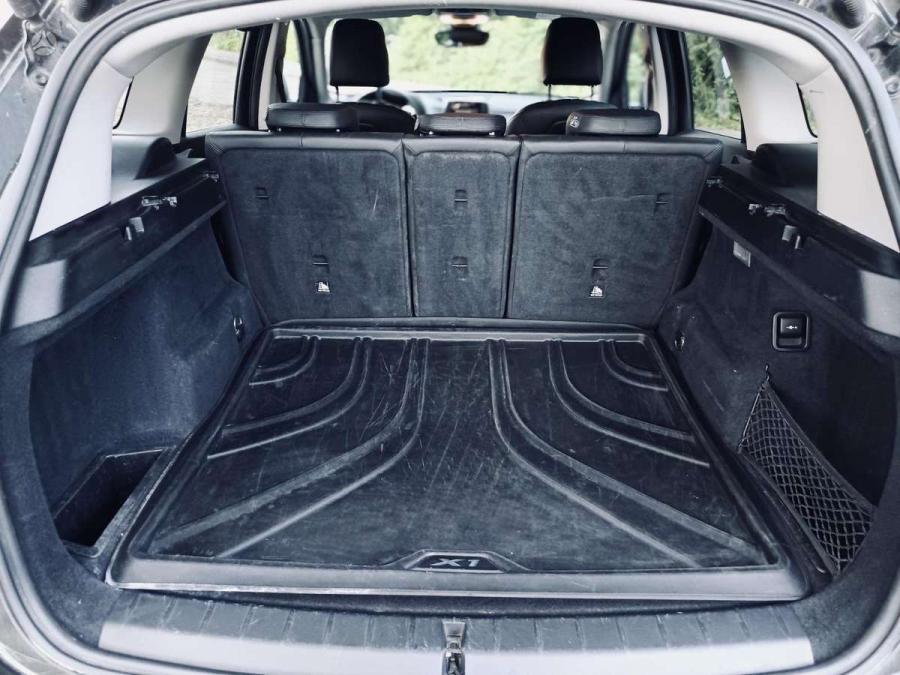 BMW X1 2017 in Utena, with an engine capacity of 2.00 L and mileage of 288 thousand km for 14450 €, photo 58 on AUTOMOTO.COM.LV