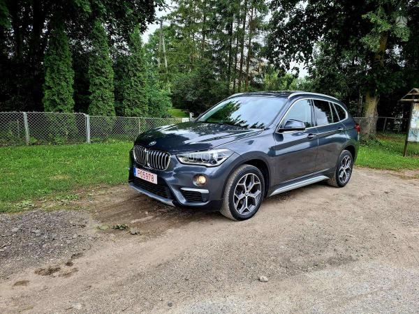 BMW X1 2018 in Siauliai, with an engine capacity of 1.50 L and mileage of 131 thousand km for 14300 €, photo 3 on AUTOMOTO.COM.LV