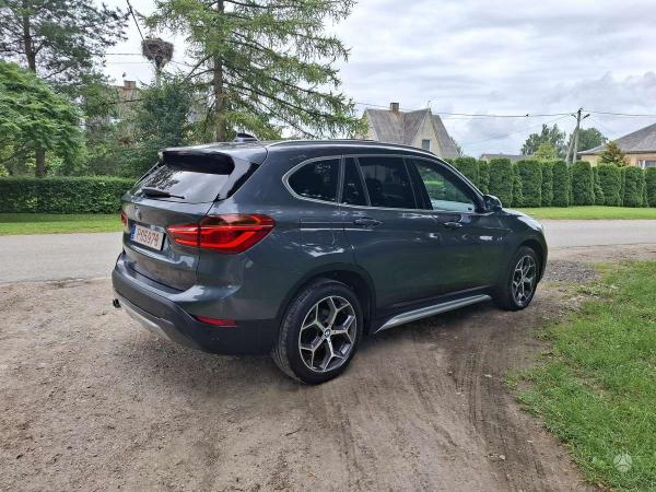 BMW X1 2018 in Siauliai, with an engine capacity of 1.50 L and mileage of 131 thousand km for 14300 €, photo 7 on AUTOMOTO.COM.LV