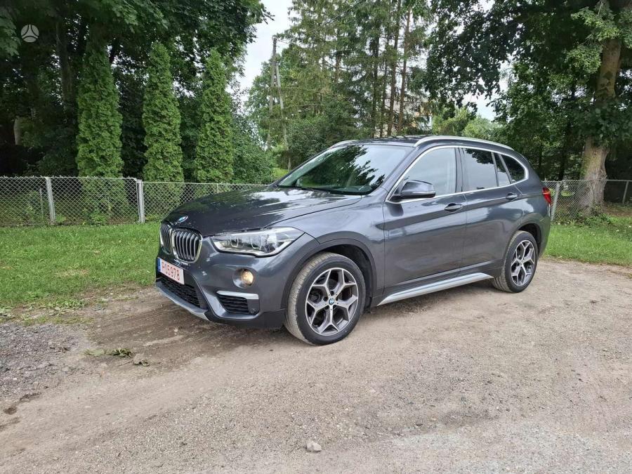 BMW X1 2018 in Siauliai, with an engine capacity of 1.50 L and mileage of 131 thousand km for 14300 €, photo 9 on AUTOMOTO.COM.LV