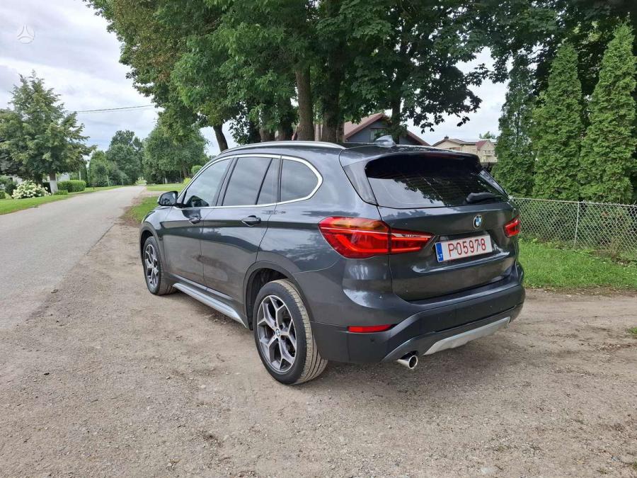 BMW X1 2018 in Siauliai, with an engine capacity of 1.50 L and mileage of 131 thousand km for 14300 €, photo 10 on AUTOMOTO.COM.LV
