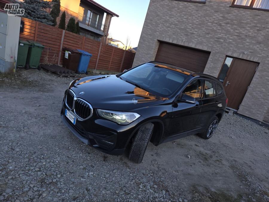 BMW X1 2020 in Kaunas, with an engine capacity of 1.60 L and mileage of 181 thousand km for 14999 €, photo 8 on AUTOMOTO.COM.LV