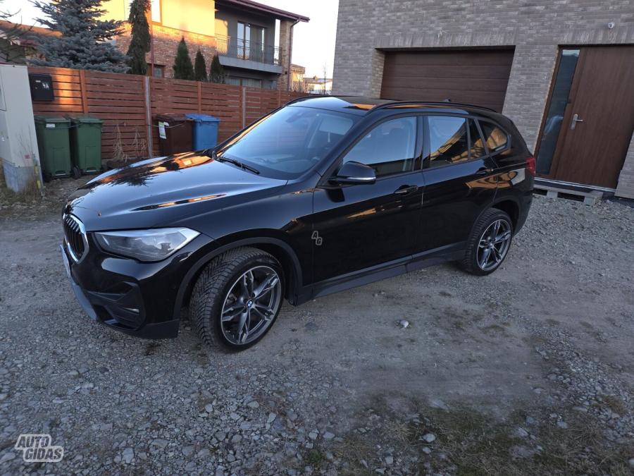 BMW X1 2020 in Kaunas, with an engine capacity of 1.60 L and mileage of 181 thousand km for 14999 €, photo 12 on AUTOMOTO.COM.LV