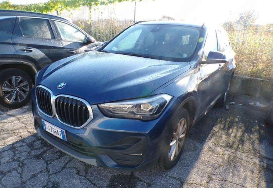 BMW X1 2022 in Kaunas, with an engine capacity of 2.00 L and mileage of 170 thousand km for 11600 €, photo 1 on AUTOMOTO.COM.LV
