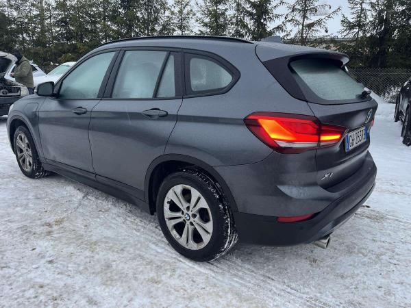 BMW X1 2022 in Kaunas, with an engine capacity of 1.50 L and mileage of 143 thousand km for 10950 €, photo 5 on AUTOMOTO.COM.LV