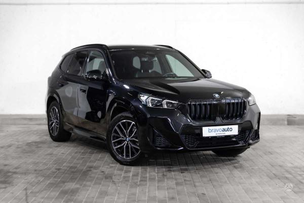BMW X1 2022 in Vilnius, with an engine capacity of 1.50 L and mileage of 69 thousand km for 35883 €, photo 3 on AUTOMOTO.COM.LV