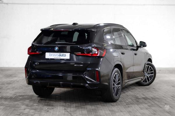 BMW X1 2022 in Vilnius, with an engine capacity of 1.50 L and mileage of 69 thousand km for 35883 €, photo 9 on AUTOMOTO.COM.LV
