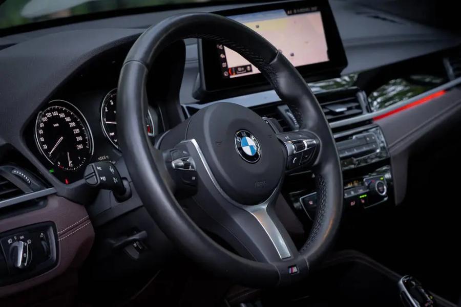BMW X1 2022 in Jelgava, with an engine capacity of 2.00 L and mileage of 206 thousand km for 19500 €, photo 33 on AUTOMOTO.COM.LV