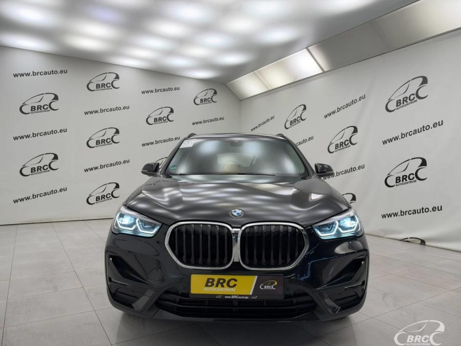 BMW X1 2022 in Vilnius, with an engine capacity of 2.00 L and mileage of 159 thousand km for 18000 €, photo 5 on AUTOMOTO.COM.LV